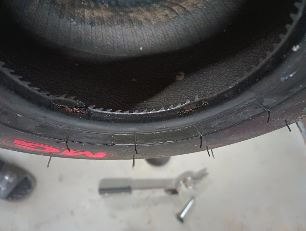 Tire tongs ripping beads - KartPulse - Presented by TBD